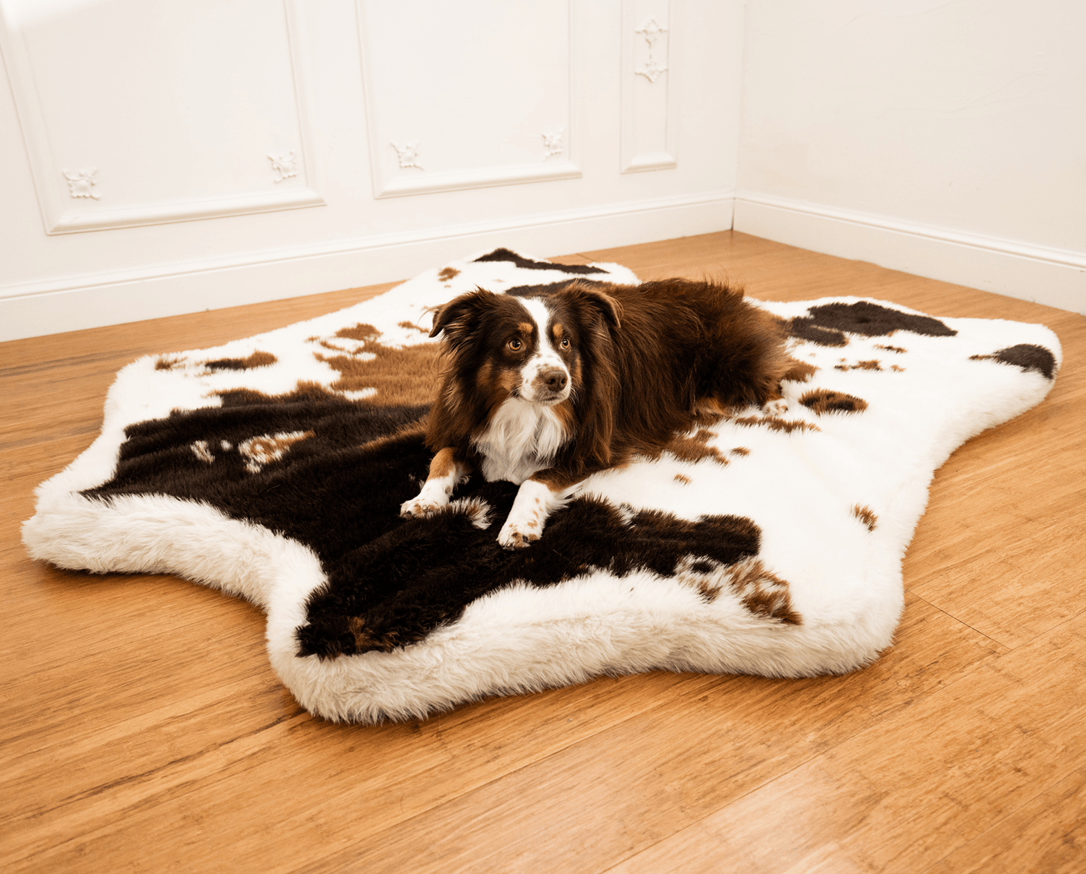 Brown Faux Cowhide Dog Bed - Rug Look – Paw.com